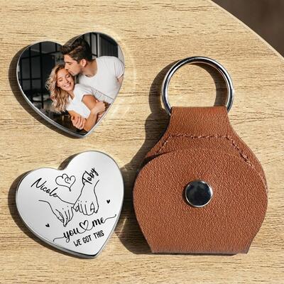Personalized Leather Pocket Hug Keychain Add Names and Cartoon Photo ...