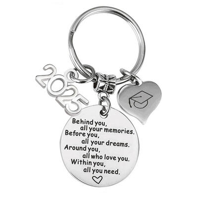 "2024" Custom Engraved Graduation's Key Chain - Drawmade.com
